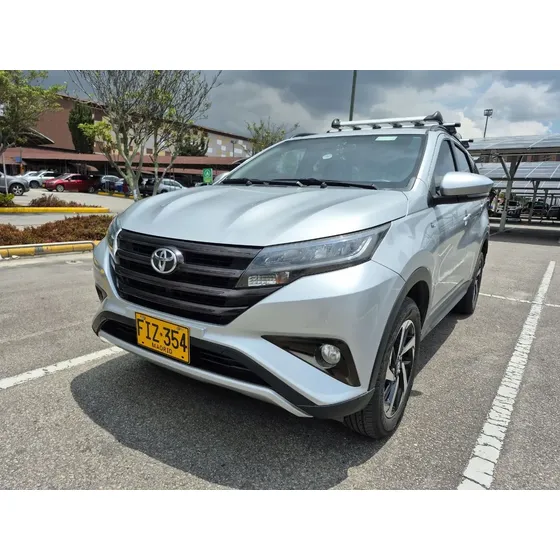 Carros y Camionetas Toyota 2019 | TuCarro