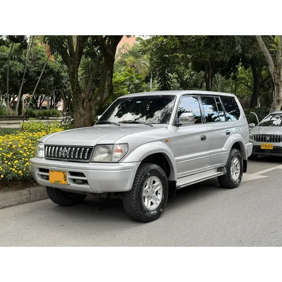 Toyota Hilux 4x4 2004 - Carros y Camionetas Toyota Prado | TuCarro