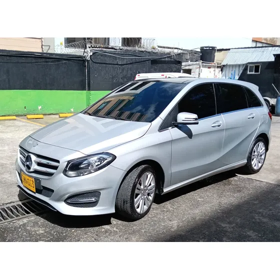 Mercedes B 180 - Carros y Camionetas Mercedes-Benz | TuCarro