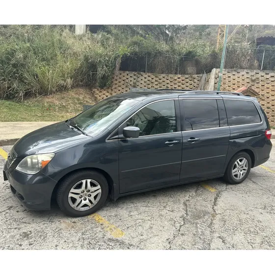 Minivan - Carros y Camionetas | TuCarro