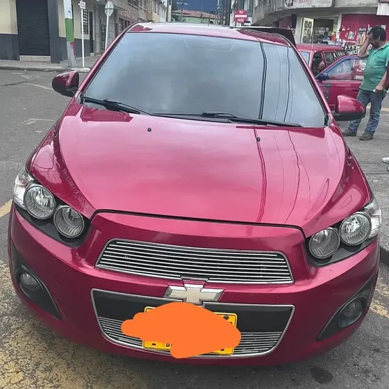 Carros y Camionetas Chevrolet Sonic 2014 | TuCarro
