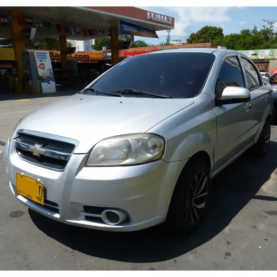 Aveo Emotion - Carros y Camionetas | TuCarro