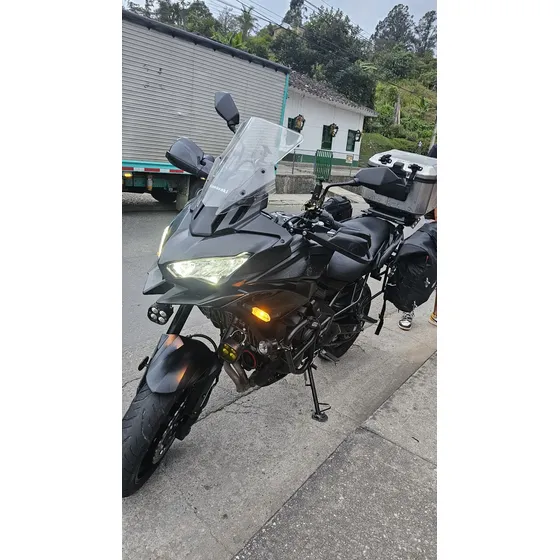Kawasaki Csr 650 2026 - Carros, Motos y Otros | TuCarro
