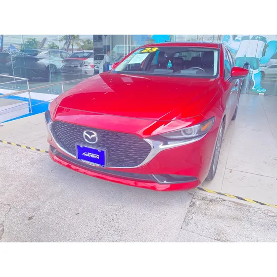 Mazda Mazda 3: 555 autos a partir de $250,000 MXN