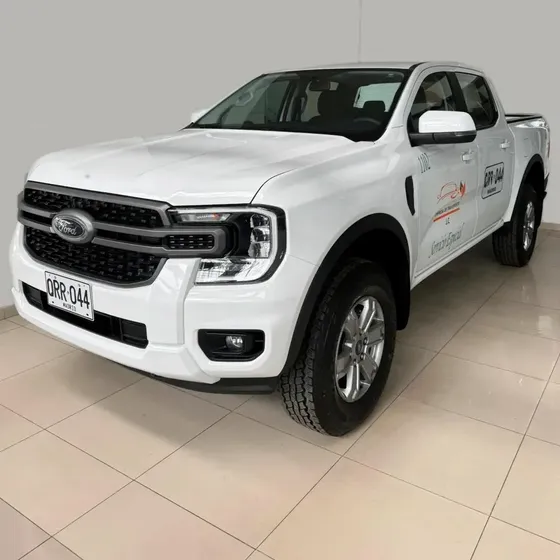 Fima 2026 Bogotá - Carros y Camionetas Ford 2026 1 a 2 km | TuCarro