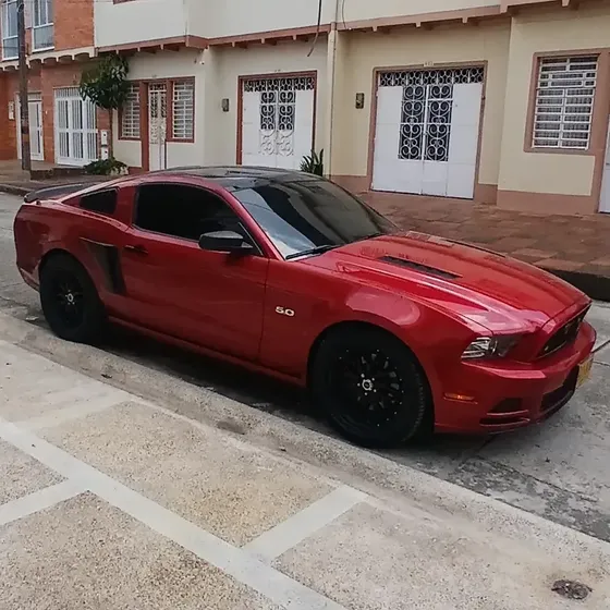 Carros y Camionetas Ford Mustang 2006 | TuCarro