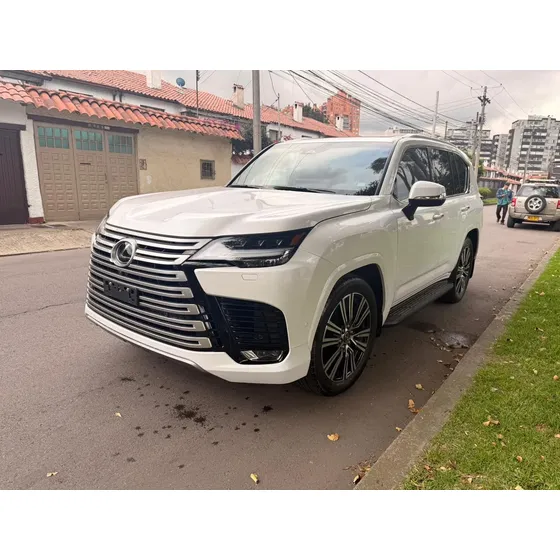 Carros y Camionetas Lexus 2026 | TuCarro