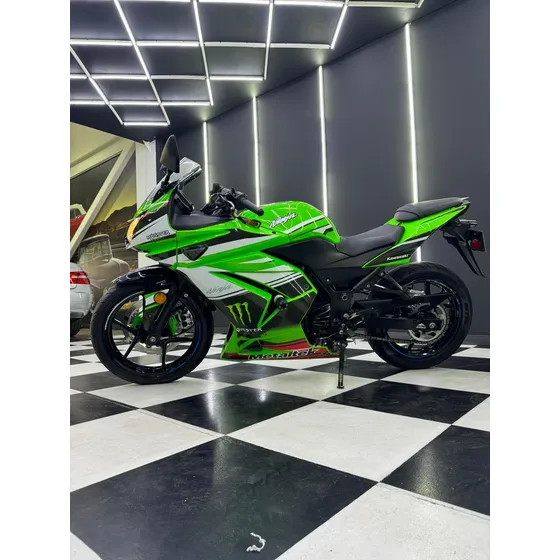 Kawasaki Ninja 250 - Motos | TuCarro