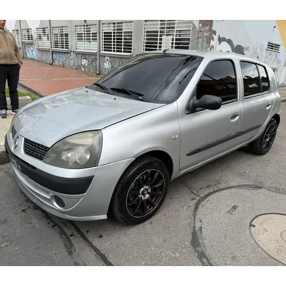 Carros y Camionetas Renault Clio 2009 | TuCarro