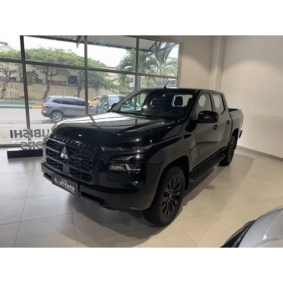 Mitsubishi Triton - Carros y Camionetas | TuCarro