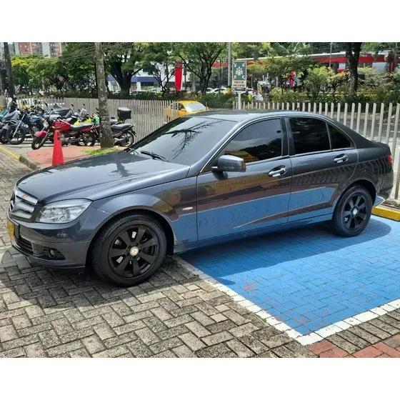 Mercedes Benz C 180 - Carros y Camionetas Mercedes-Benz | TuCarro
