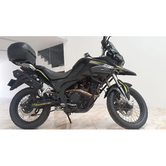 Akt 250 - Motos | TuCarro