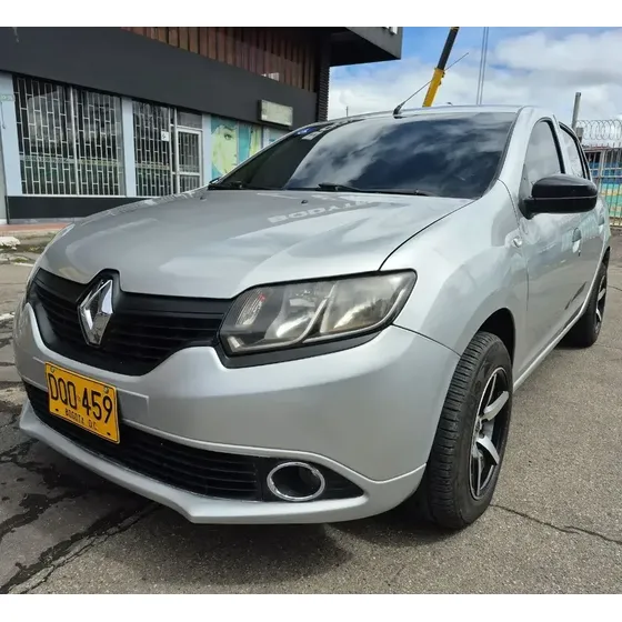Logan Life - Carros y Camionetas Renault Logan | TuCarro