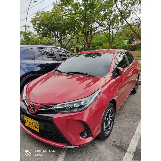 Toyota Yaris Sedan - Carros y Camionetas | TuCarro