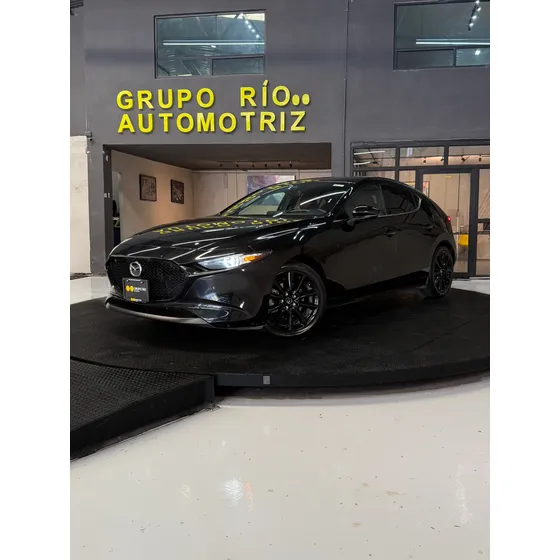 Mazda Mazda 3: 718 autos a partir de $250,000 MXN