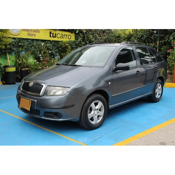Škoda Fabia - Carros y Camionetas Skoda Hatchback | TuCarro