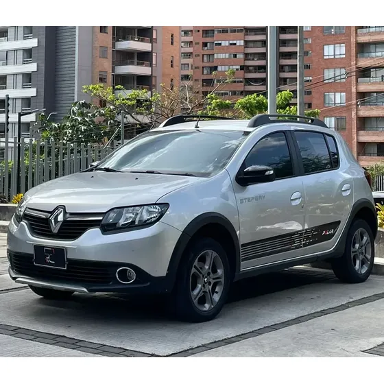 Renault Sandero Stepway Intense - Carros y Camionetas | TuCarro