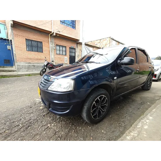 Carros y Camionetas Renault Logan 2014 | TuCarro