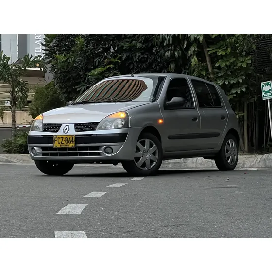 Renault Authentique - Carros y Camionetas Clio | TuCarro