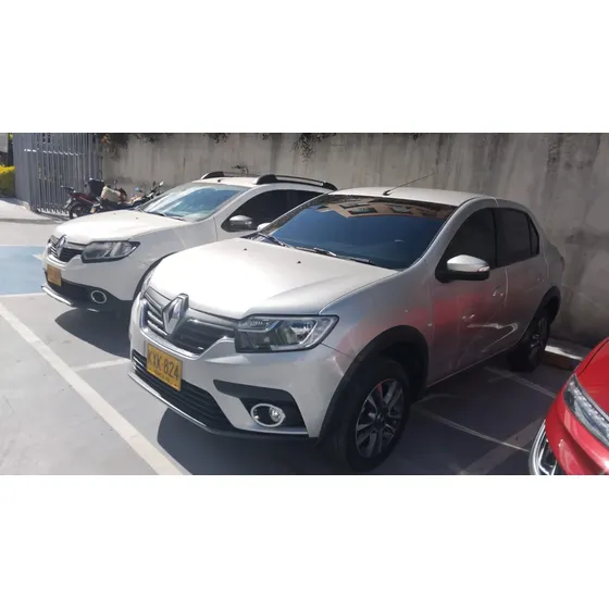 Renault Logan Privilege - Carros y Camionetas | TuCarro