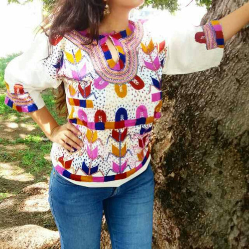 Blusas Artesanales Bordadas A Mano En Chiapas Mod Exclusivo 42000 En Mercado Libre