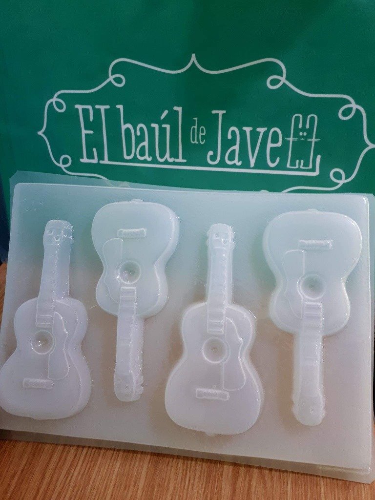Molde Para Gelatina En Forma De Guitarras Coco Medianas De 4 42 00