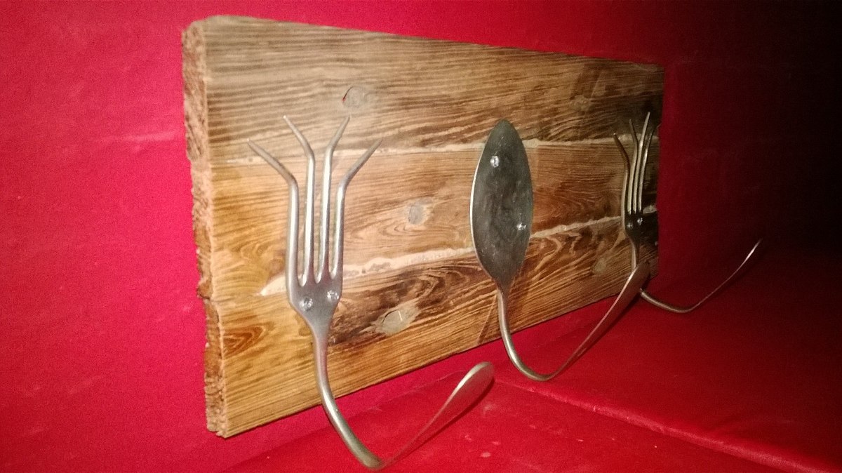 Perchero Rústico Para Cocina Con Cubiertos Como Colgadores - $ 500,00 en Mercado Libre